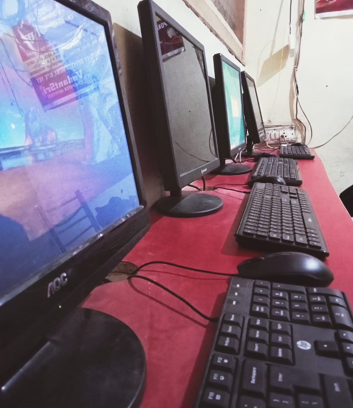 Computer Institute Lab Image - Varanasi Best Images Free Downloads